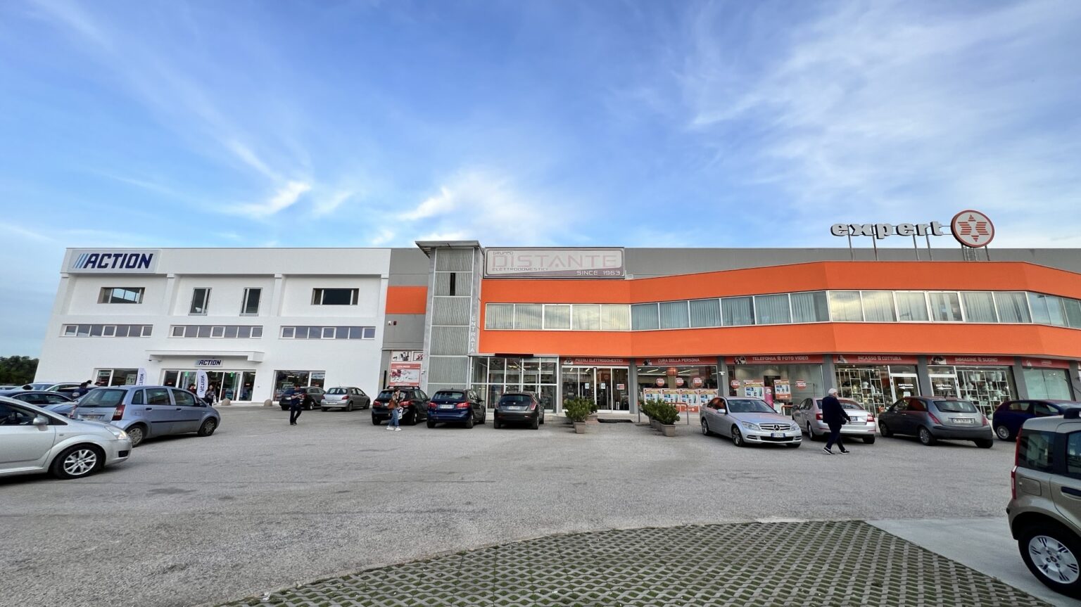 Action apre nuovo negozio a Mesagne primo in Puglia - Qui Mesagne ...