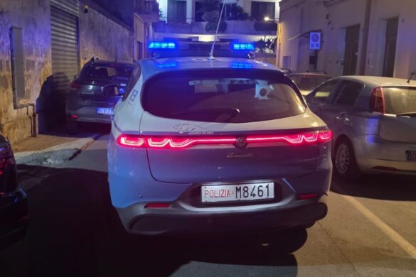 Auto in fiamme in via Carducci - Qui Mesagne - Quotidiano web della ...